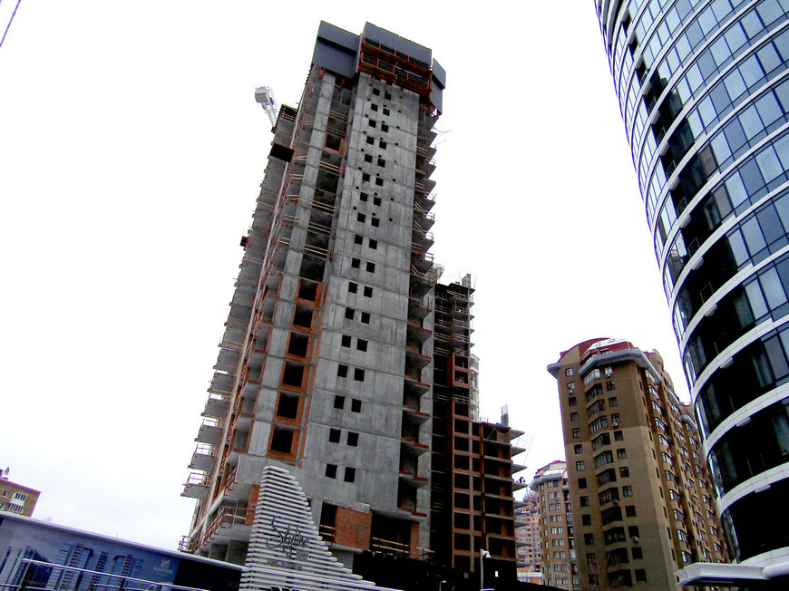 The progress of the construction of the Maxima Residence residential ...